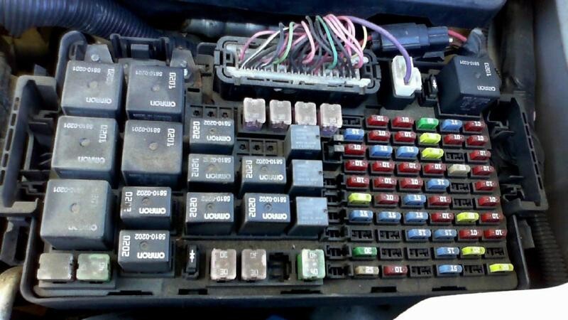 2006-2007 Hummer H3 Fuse Box Engine OEM | eBay
