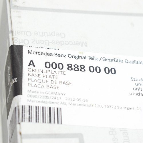 NEW MB E W213 RADIATOR GRILLE STAR BADGE EMBLEM BASE PLATE A0008880000 ...