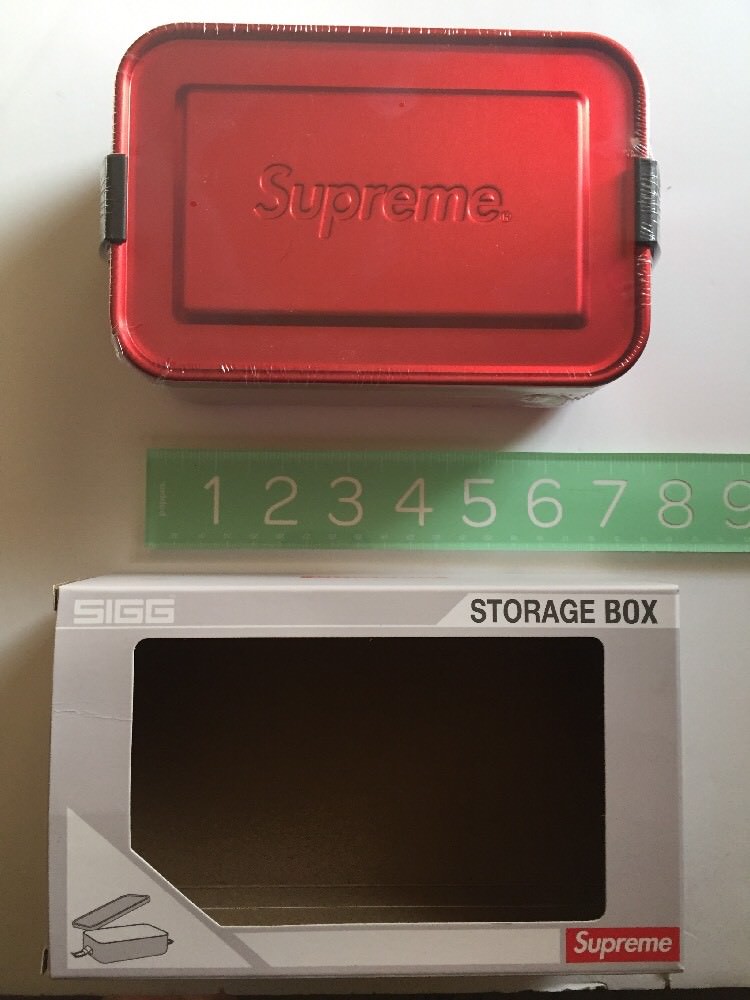 S/S 18 Supreme Supreme SMALL Red Sigg Storage Metal Box SMALL Box LOGO ...