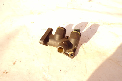 VW Passat 3B Kühlwasserflansch 058121133B | eBay.de