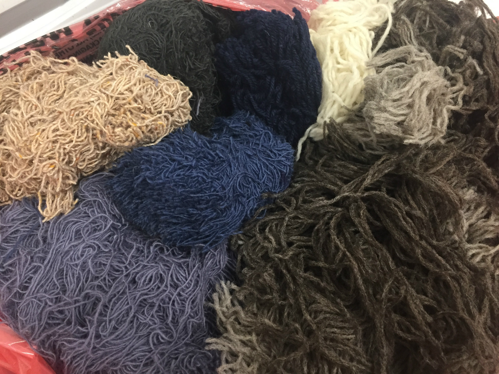 Natural Ecofriendly Wool fleece Yarn Ends-Breeding Birds NEST Fibers ...