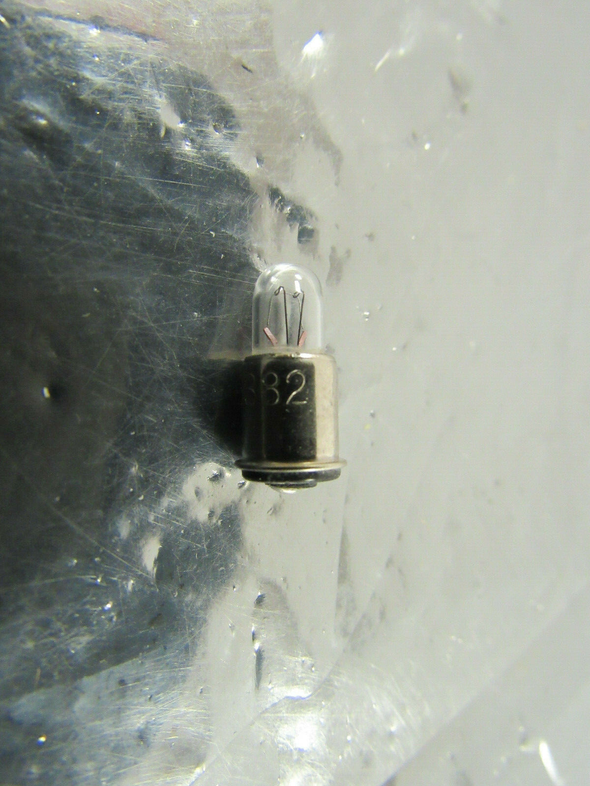 GENERAL ELECTRIC GE 382 3.0 WATTS MINIATURE BULB LAMP, T2-1/2 (BOX OF 6 ...