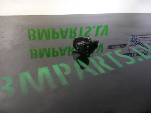 OEM BMW 1 E82 Left Headlight Washer Spray Nozzle 61677179465 7179465 ...