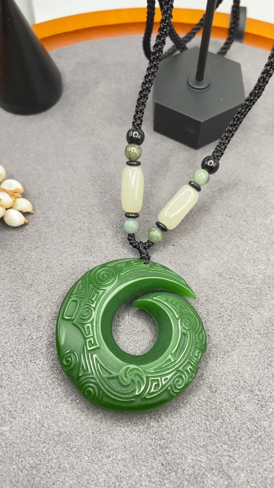 Green Charm Jade Horn Pendant Necklace W/ Beads Cord Handmade Carved ...