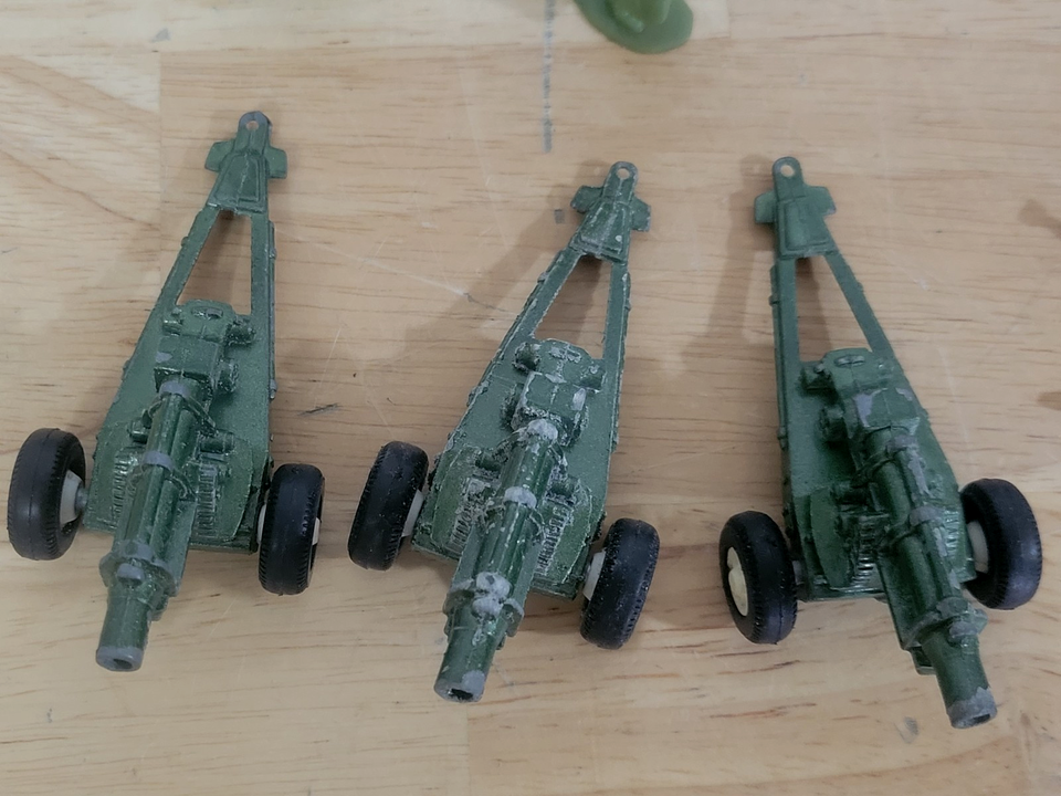 51 Pieces ~ 19 Marx, 26 Other, Mostly German, Toy Soldiers, 3 Jeeps, 3 ...