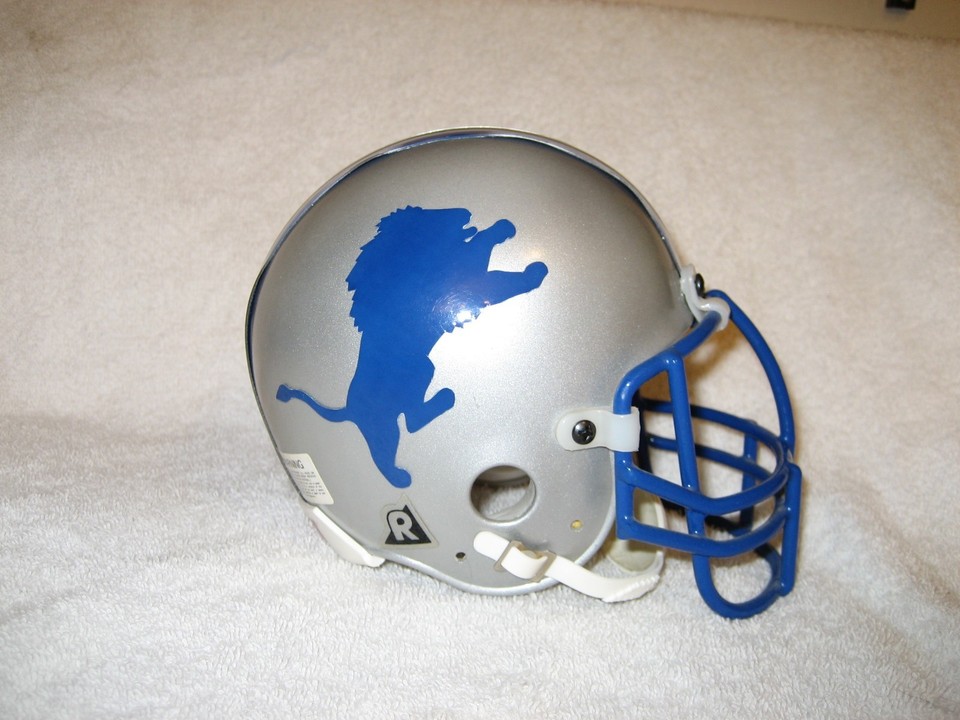 Detroit Lions Riddell 61-67 2 bar throwback mini helmet, metal facemask ...