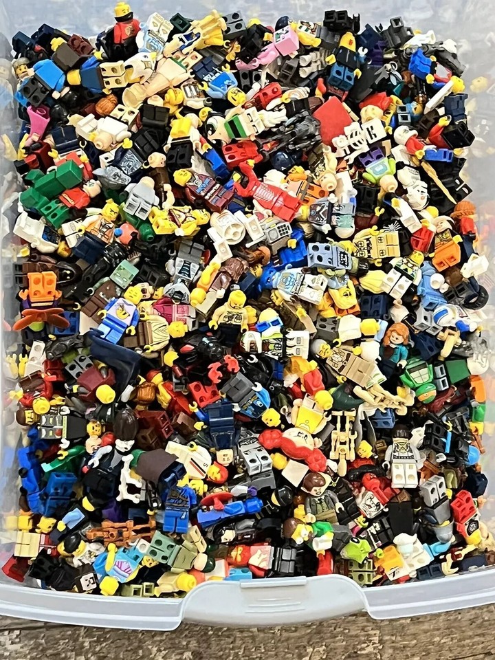 Random 24 x LEGO Minifigures Lot - Space Marvel City Star Wars Castle ...