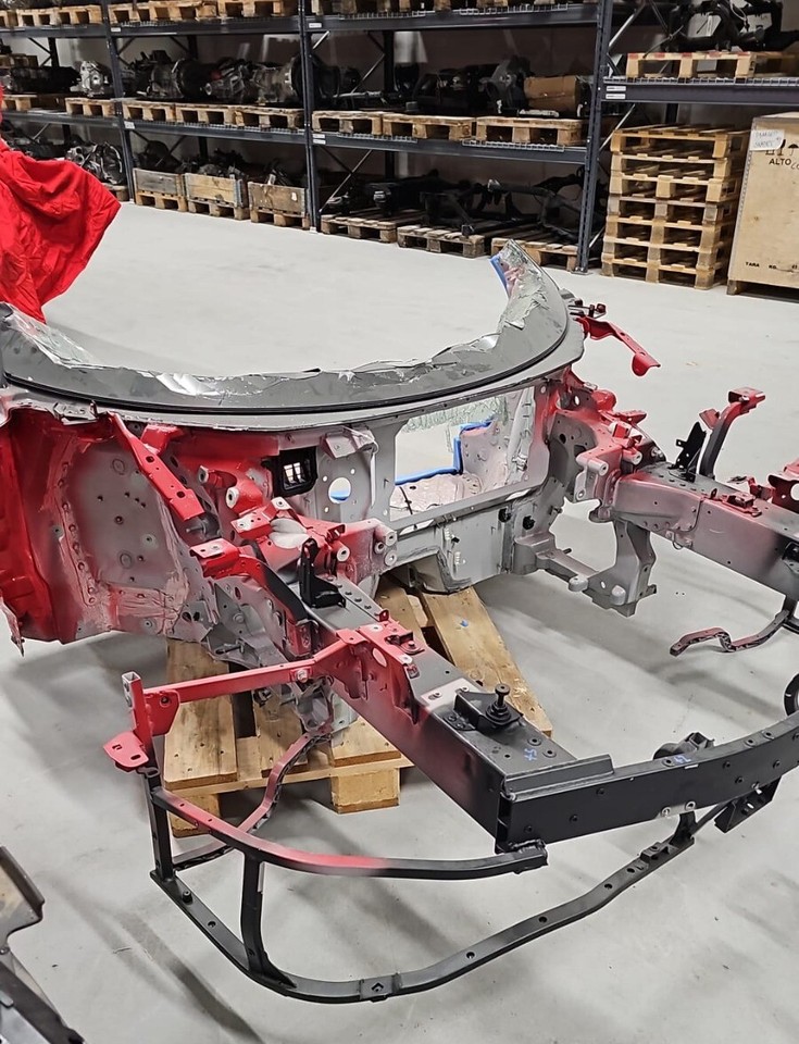 FERRARI SF90 FRONT SUBFRAME CROSS MEMBER 985865370 / 985878910 ...