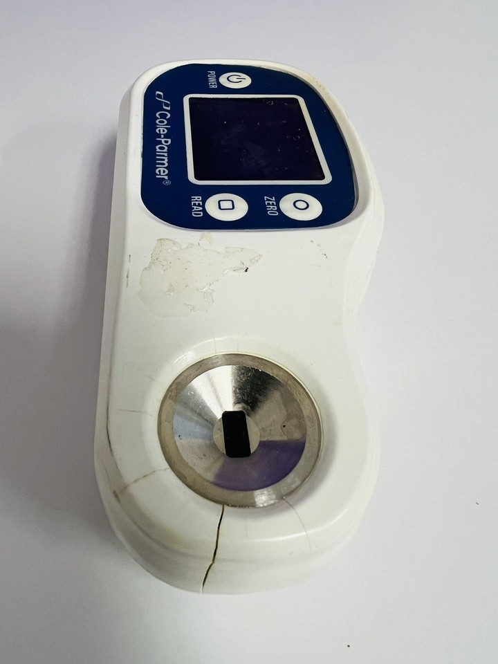Cole-Parmer Digital Refractometer, 0 - 95% Brix, 1.3330 - 1.5400 RI ...