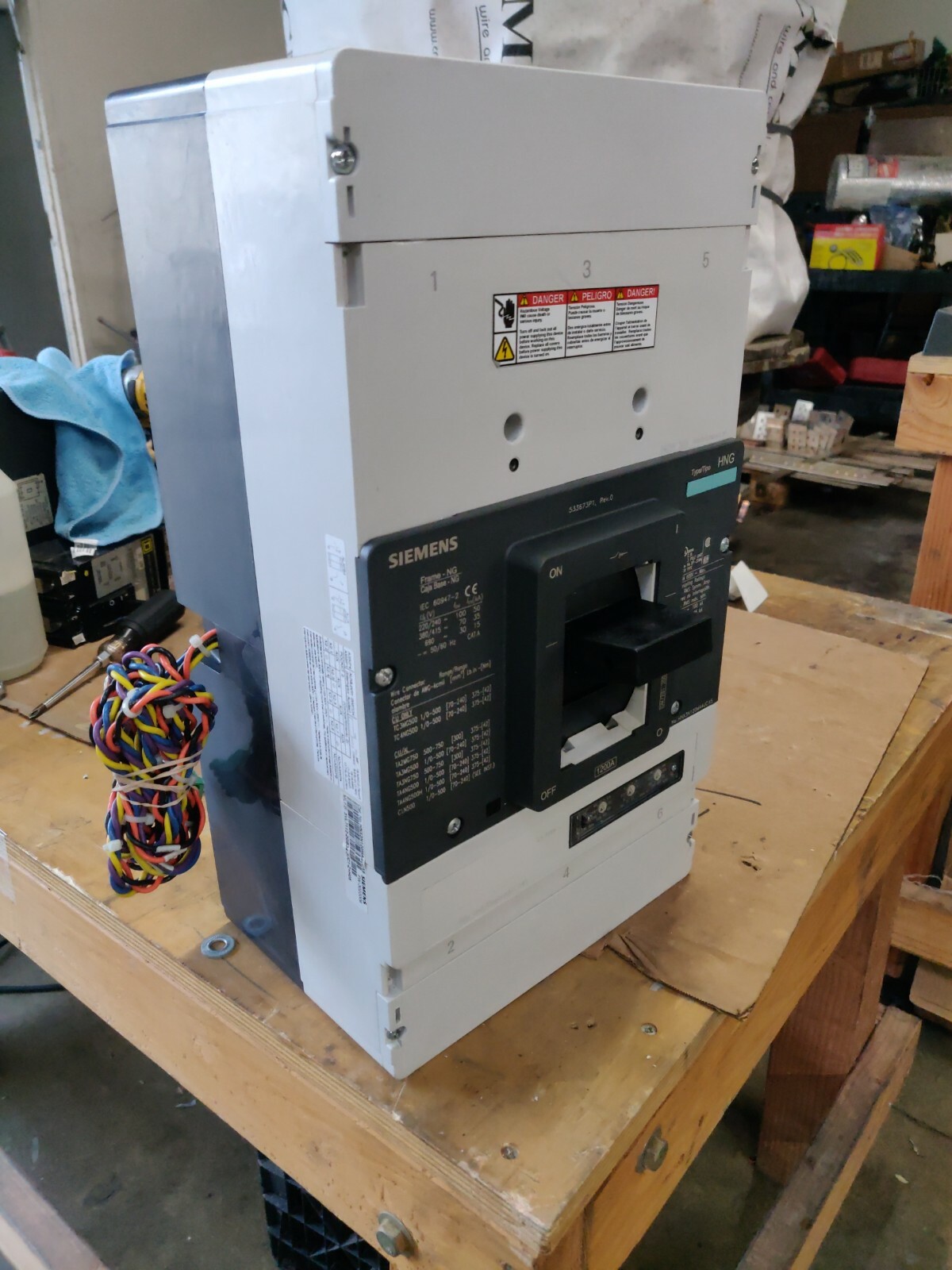Siemens 1200 Amp Circuit Breaker HNX3N120MA4UCX5 W/aux for sale online ...
