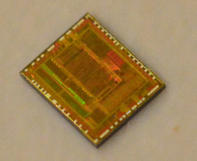 Vintage Intel 83C196LD CPU die: Wafer was diced but dies were never ...