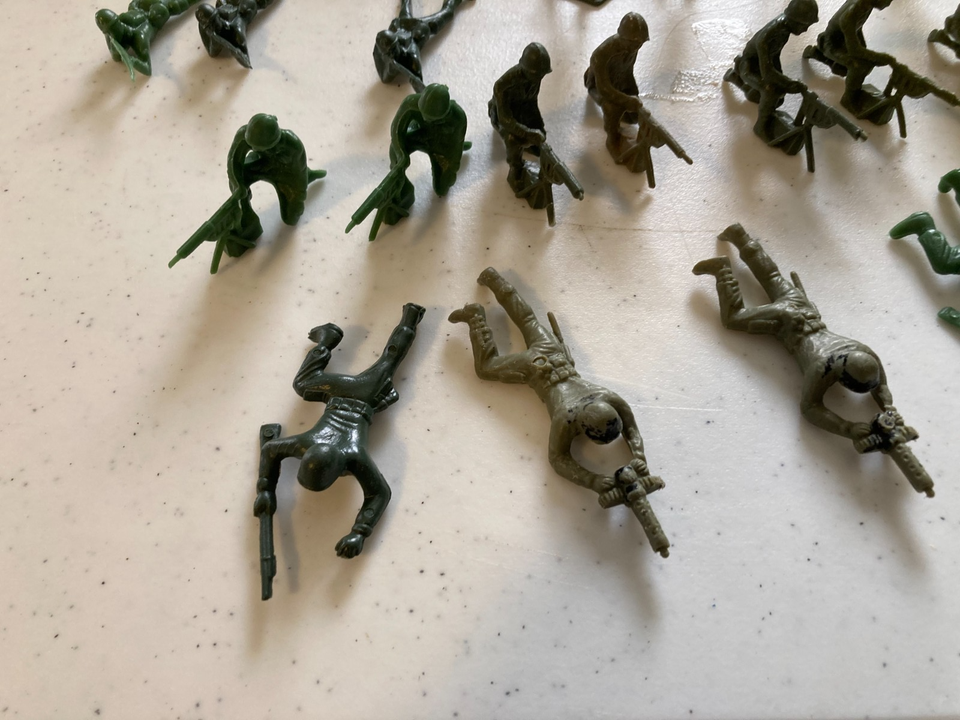 Timmee WW2 plastic toy soldiers 1/30 scale clones and originals | eBay