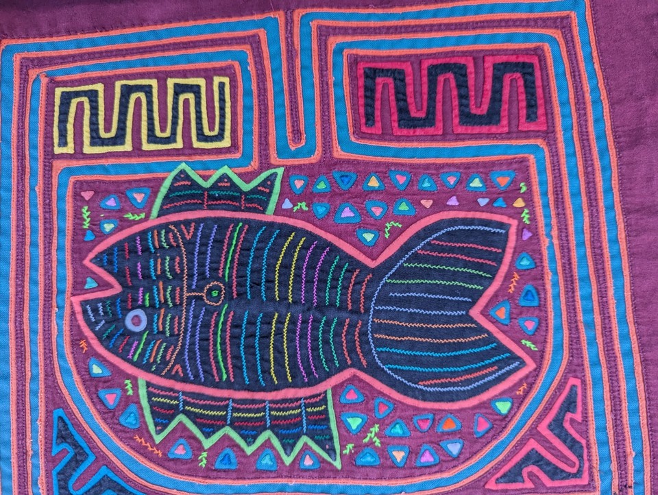 LATIN AMERiCA TRADITIONAL HANDMADE AQUATIC FISH MOLA KUNA WOMEN ...