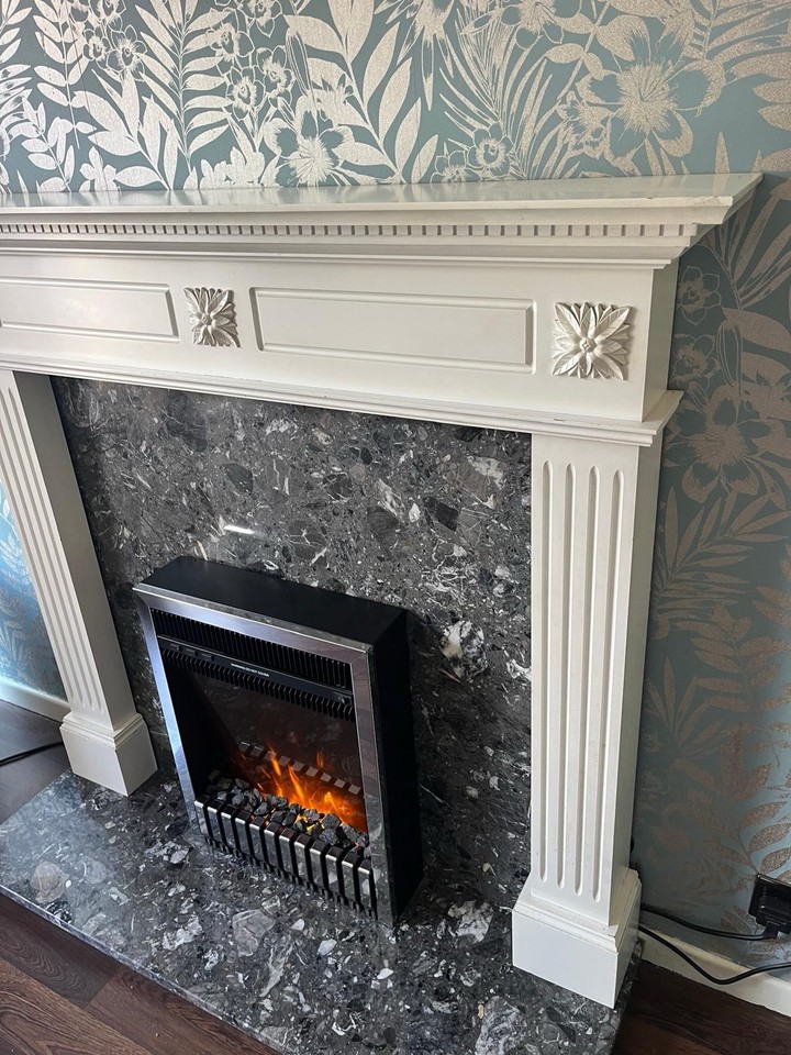 White Wooden Fire surround with Marble Hearth/Plinth and Electric Fire ...