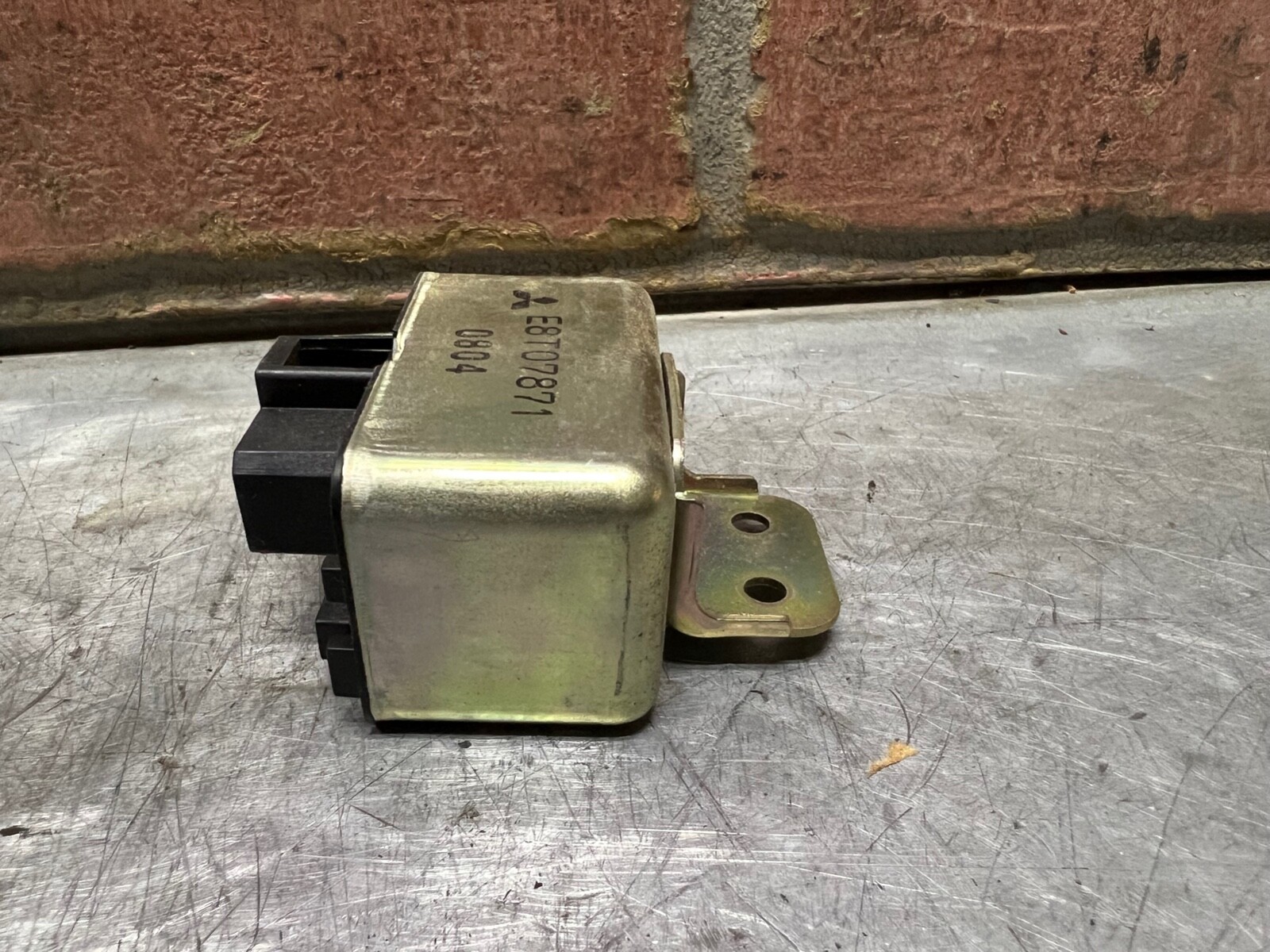 1991-1993 MITSUBISHI 3000GT DODGE STEALTH FUEL PUMP MFI RELAY E8T07871 ...