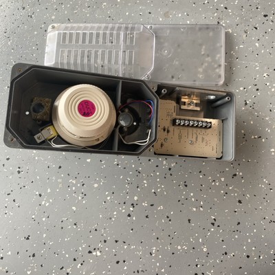 USED System Sensor DH500 Fire Alarm Duct Detector Housing W/DETECTORS ...