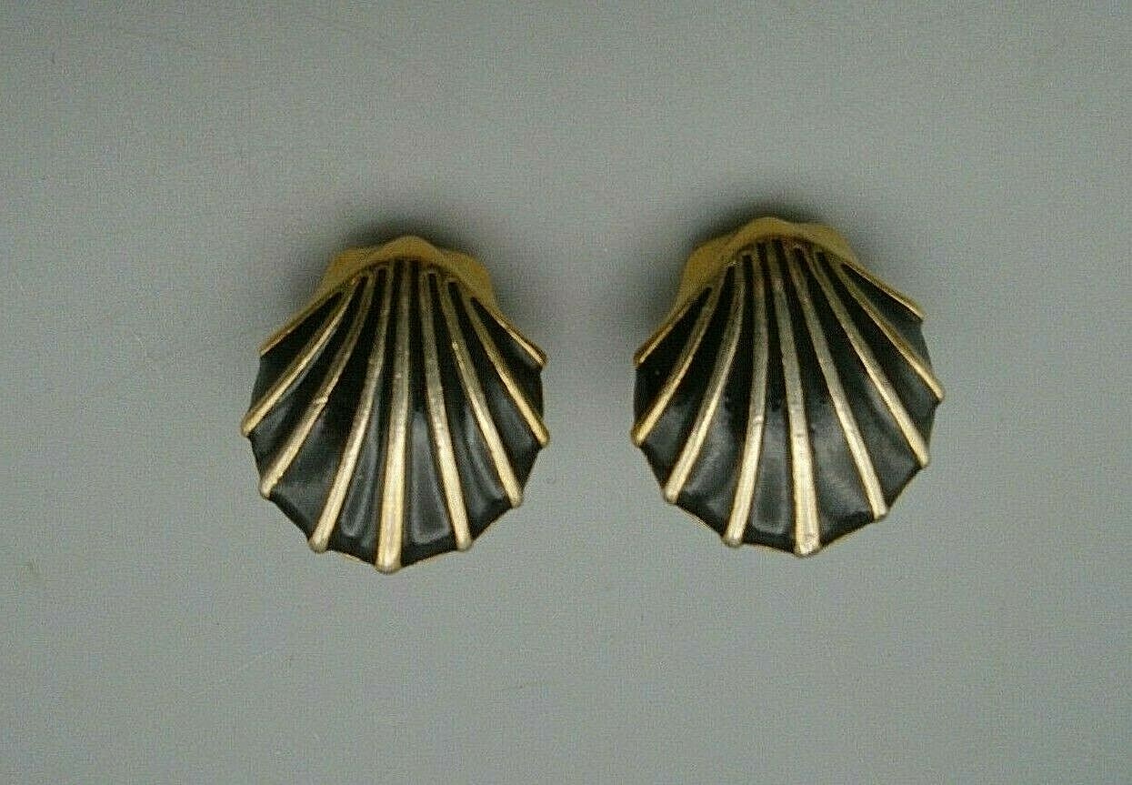 Vintage Monet Black and Gold Tone Seashell Clam Shell… - Gem