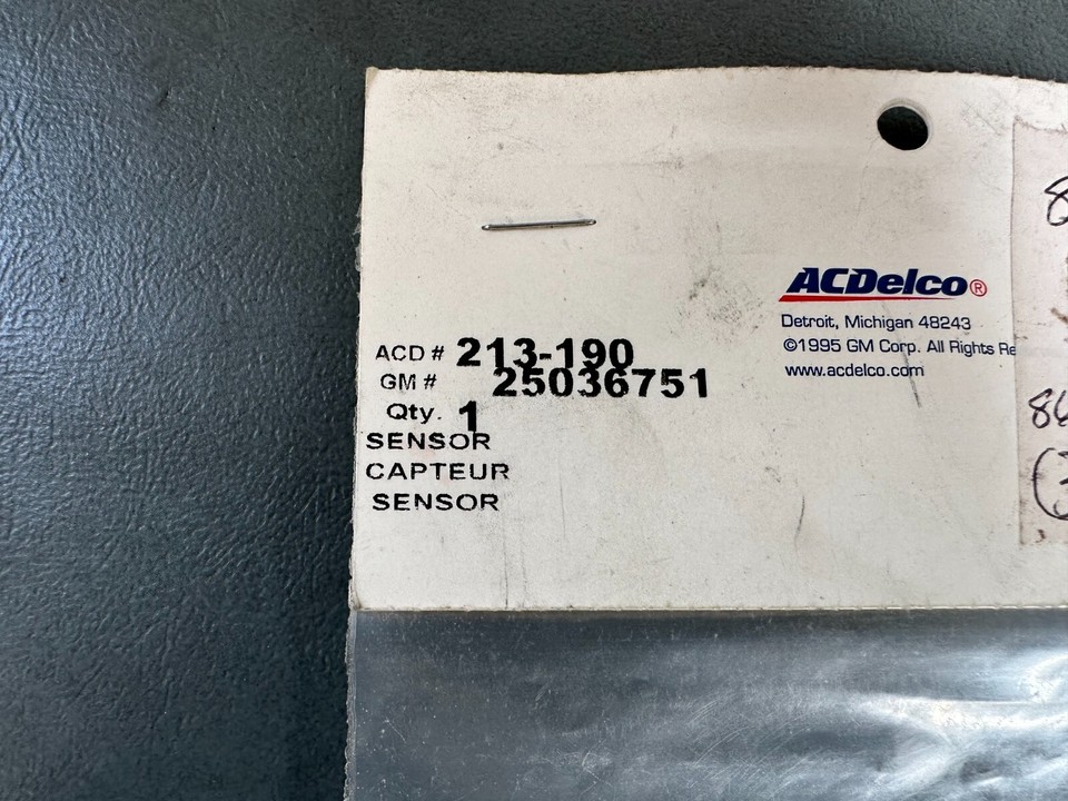 GM OEM NOS 25036751 Air Cleaner Temp Sensor 2006-2009 Cadillac XLR 4.4L ...
