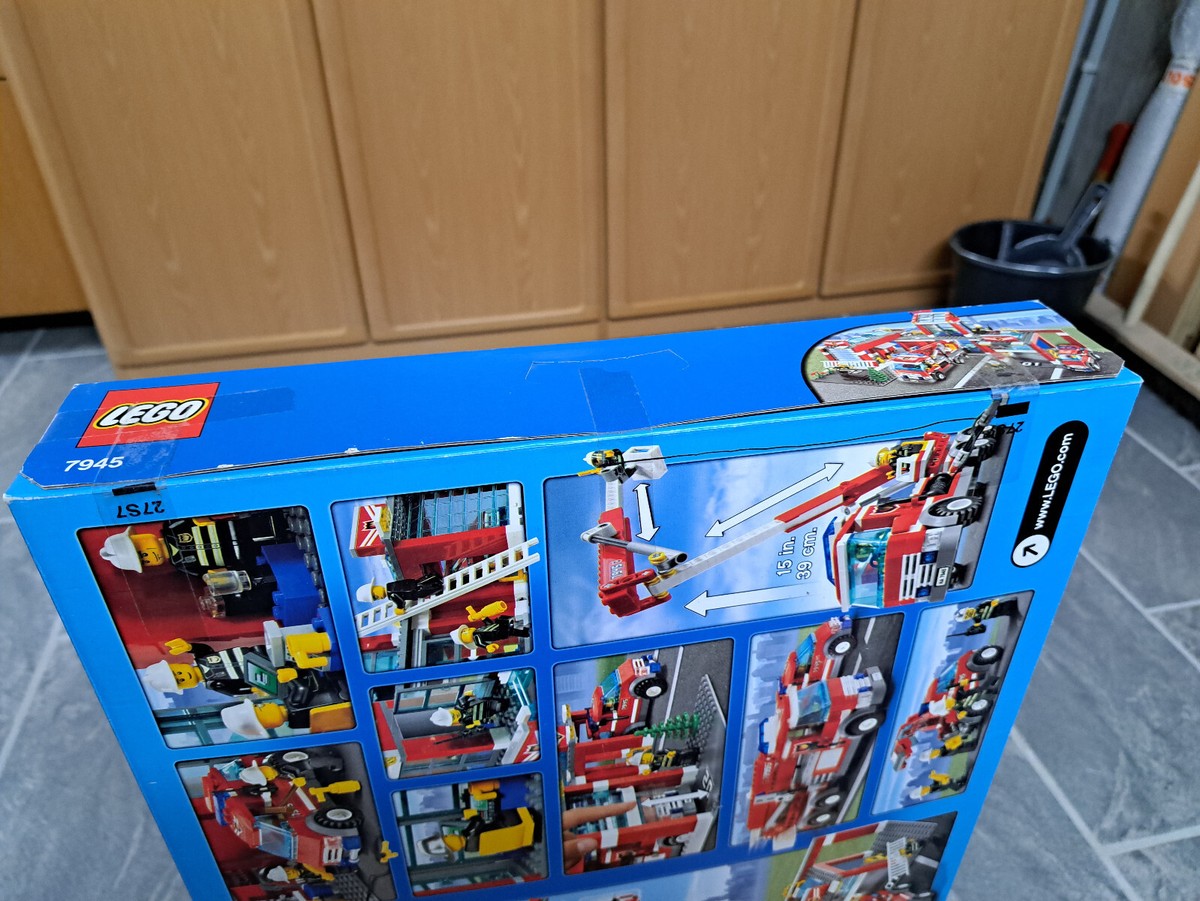 Lego Brandweerkazerne 7945 LEGO City Feuerwehr Hauptquartier • Set