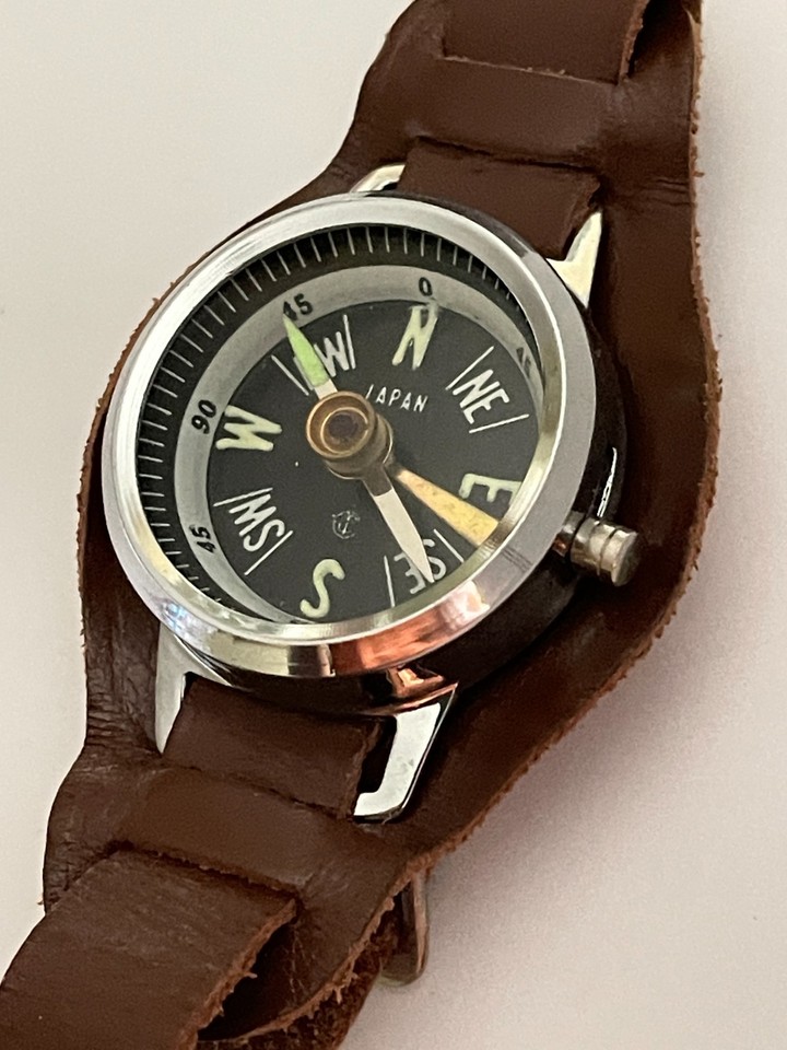 Vintage Sports Japan Compass Black dial NOS Original Leather Strap ...