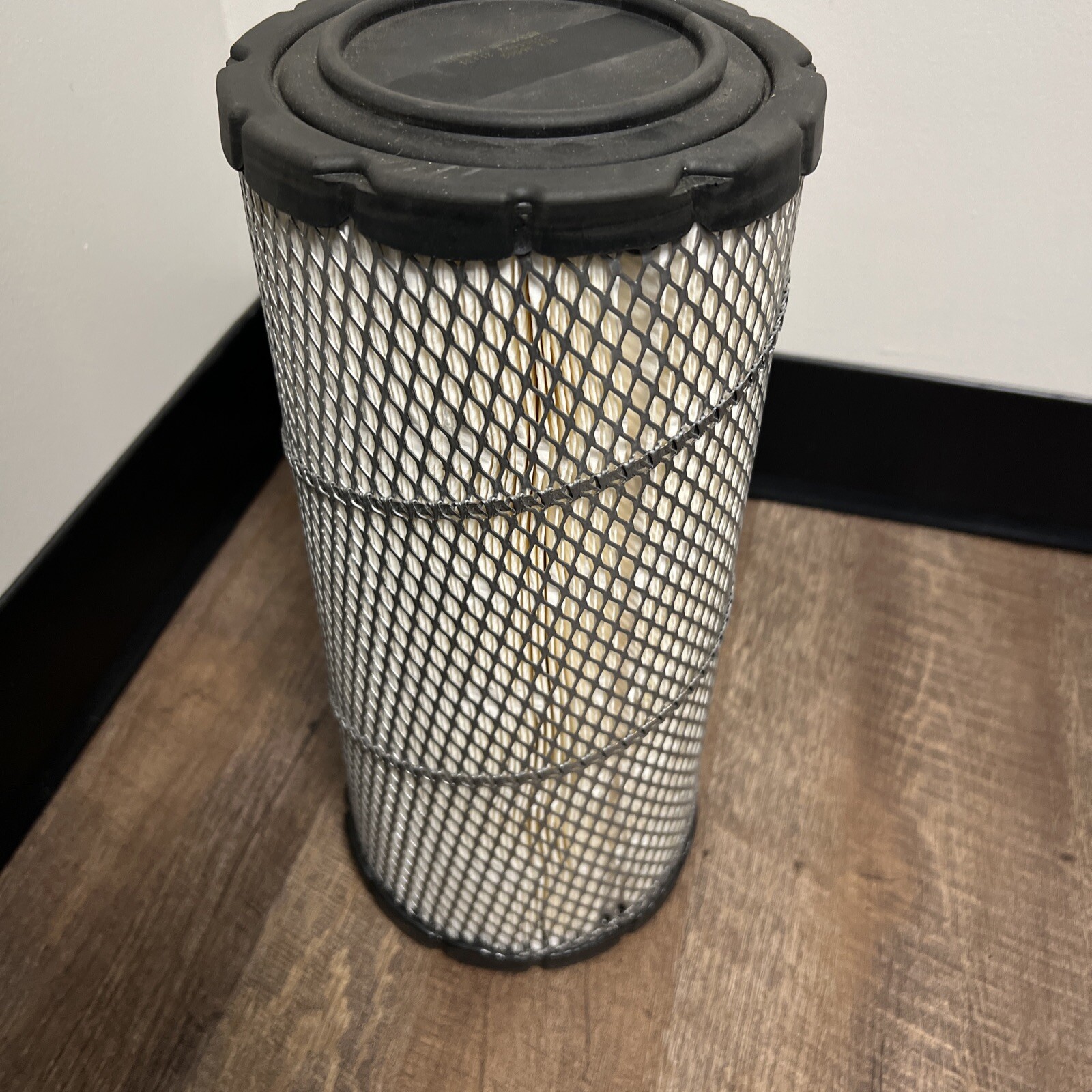 WIX 46562 - Air filter cross reference