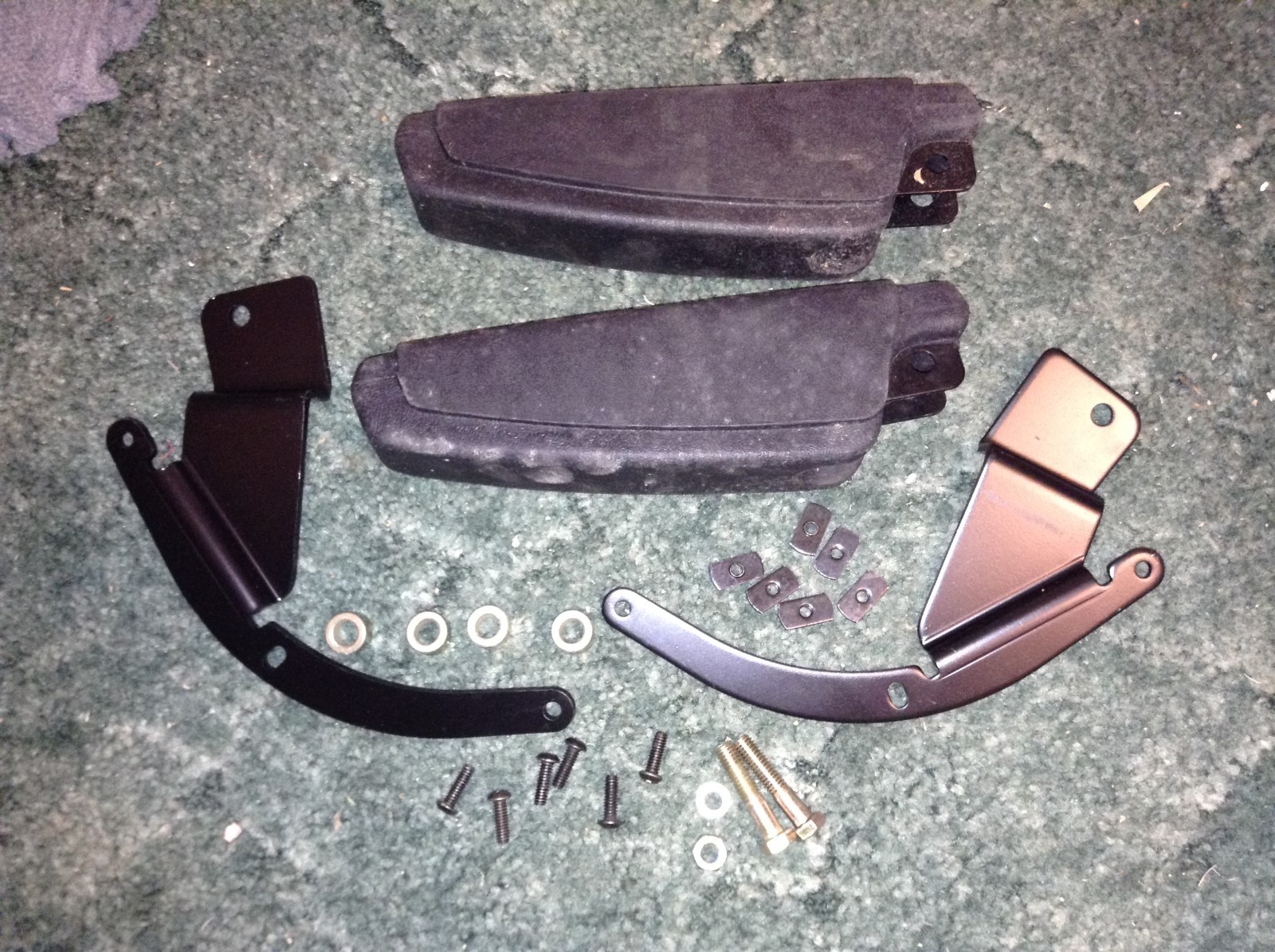 01009145 - A New Armrest Kit For A Toro TimeCutter SS 3200, 4000 Riding ...