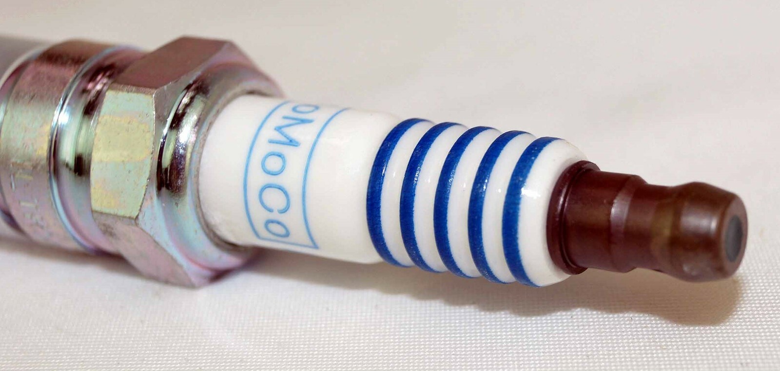 Set of 8 Genuine Motorcraft SP530 Iridium Spark Plugs Ford AYFS32YR ...