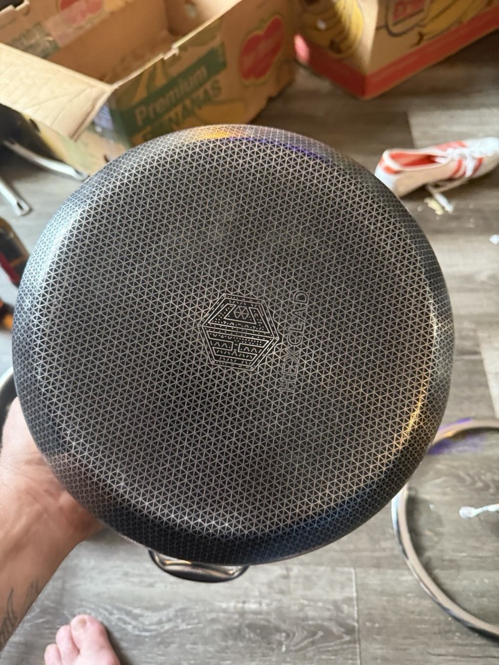 3 Piece Hex clad Set 1 8 Quart Pot 1 10 In Pan And One Lid To Fit Them ...