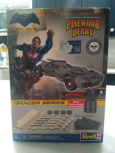 Revell Batman v Superman: BATMOBILE Pinewood Derby Racer Series NEW ...
