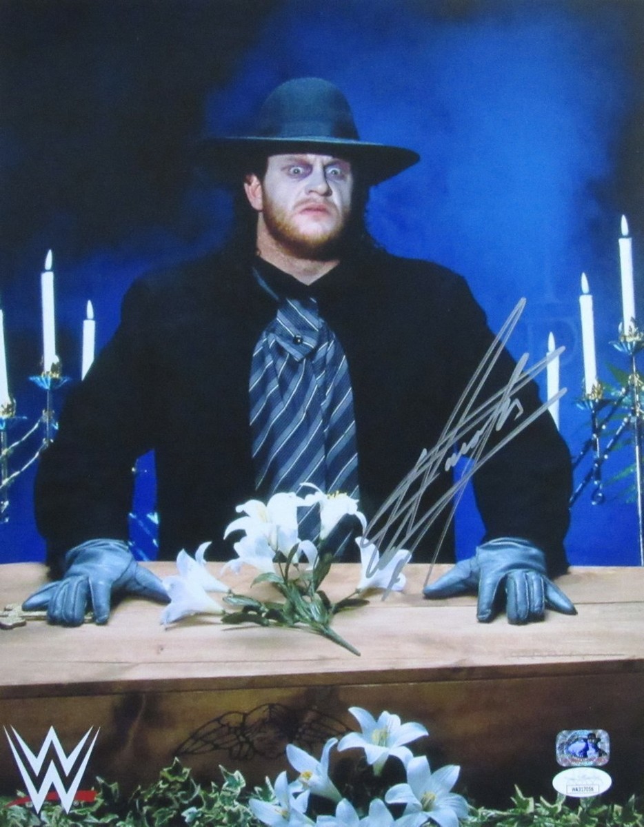 Mark William Calaway Young The Undertaker (WWE) | Heroes Wiki | Fandom