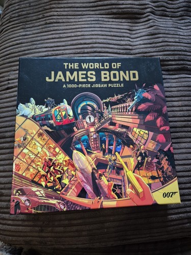 Laurence King The World of James Bond : A 1000-Piece Jigsaw Puzzle ...