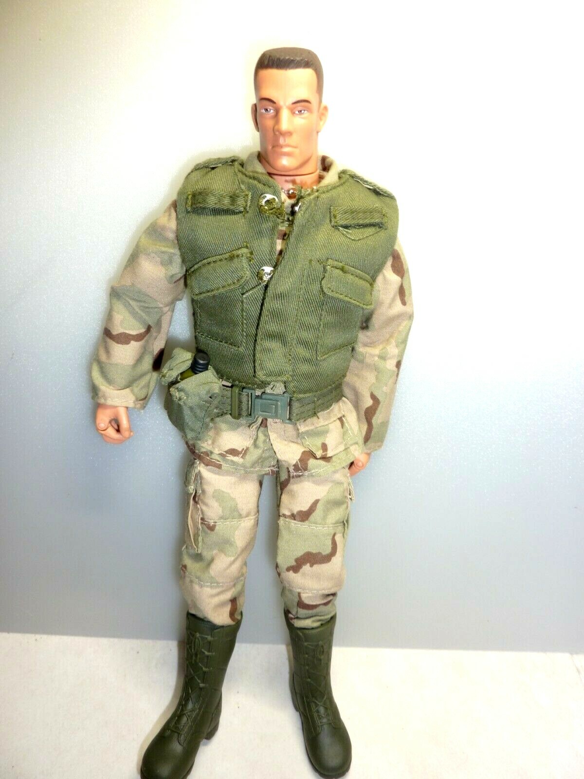 GI Joe Action Military Doll - PAWTUCKET.R.I.02862 -Hasbro Inc.1996 ...