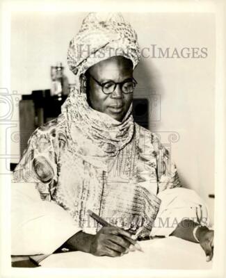 1954 Press Photo African Prime Minister Ahmadu Sardauna of Sokoto ...