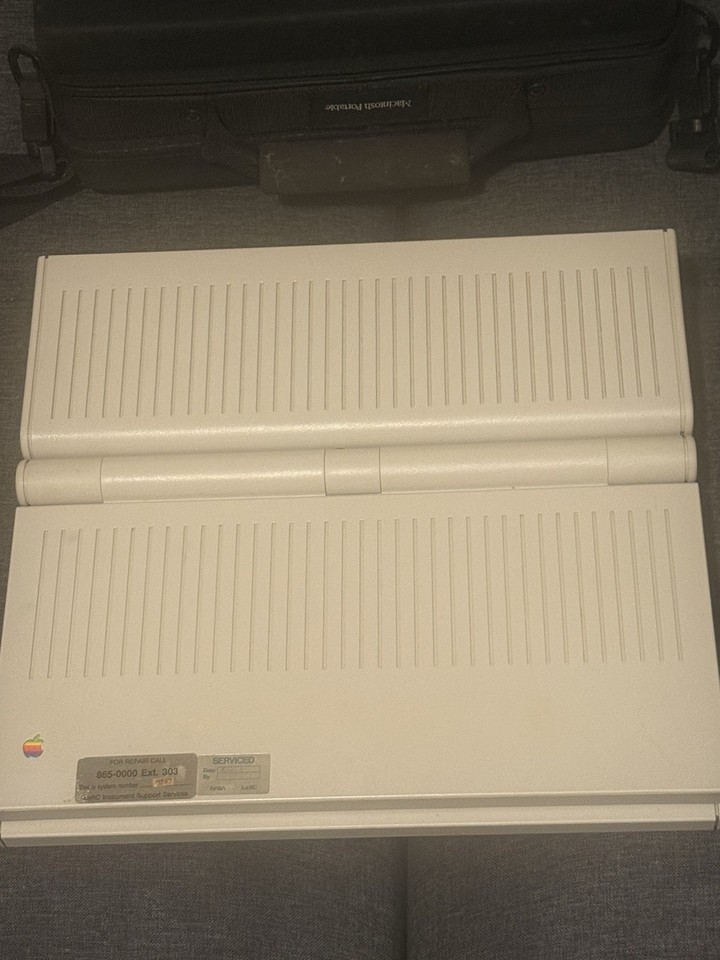 Apple First Macintosh Original, 1989 Laptop Portable M5120,Rare ...