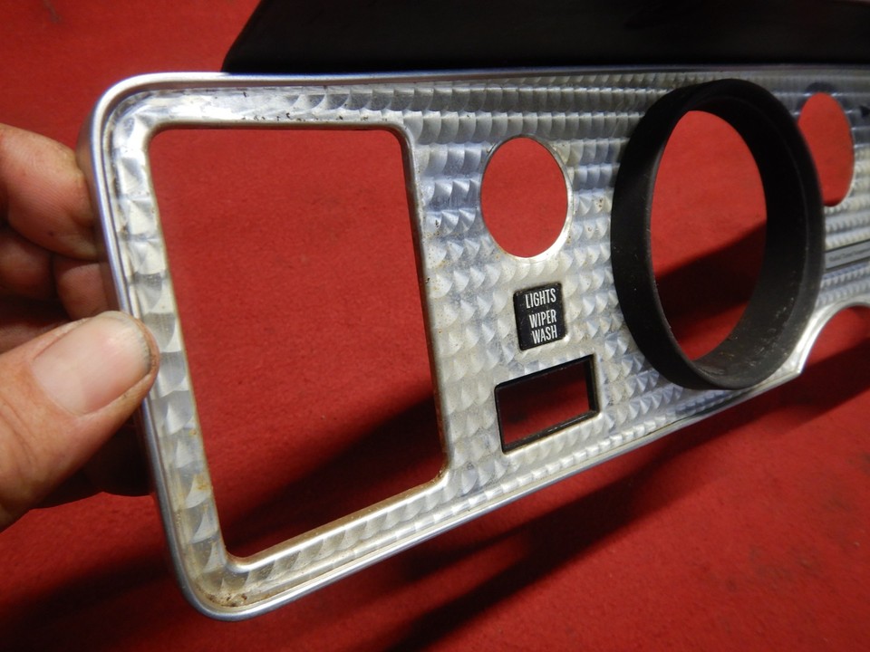 70-81 PONTIAC FIREBIRD TRANS AM A/C INSTRUMENT CLUSTER DASH BEZEL GAUGE ...
