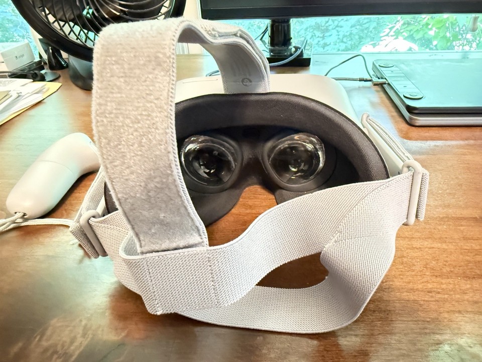 Oculus Go 32GB Standalone Virtual Reality Headset - Gray (MH-A32 ...