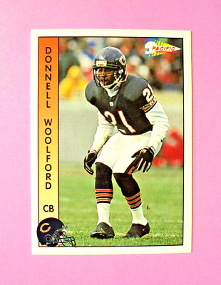 1992 PACIFIC FOOTBALL TRADING CARD #34 - CHICAGO BEARS - DONNELL ...
