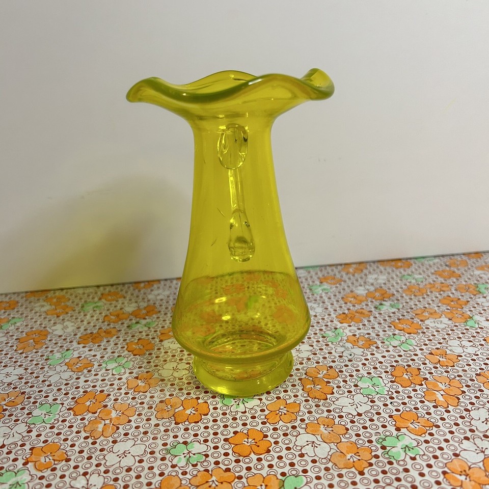 Vintage Sunshine Yellow Hand Blown Pinch Glass Small Vase | eBay