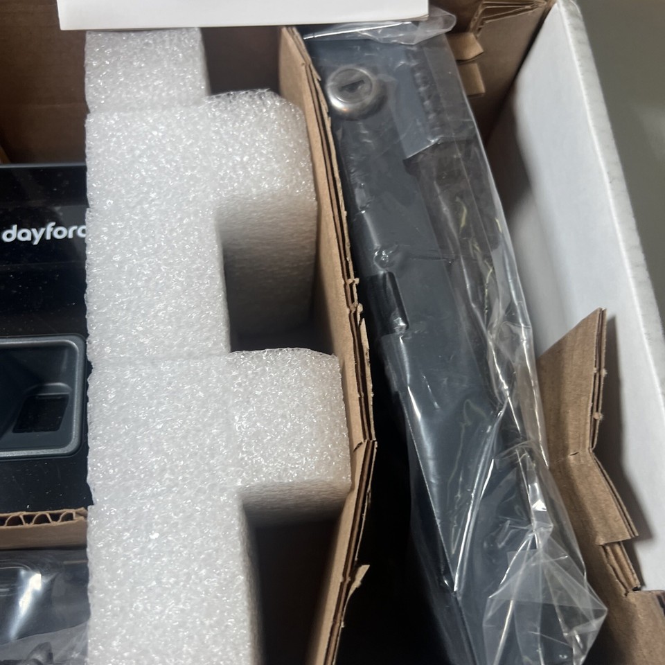 Ceridian Dayforce Touch Time Clock Model DFTouch with Wall Mount ...