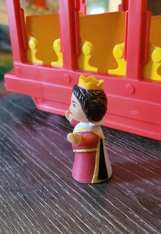 QUEEN SARAH - Mr Rogers Neighborhood 1977 Ideal Finger Puppet | eBay