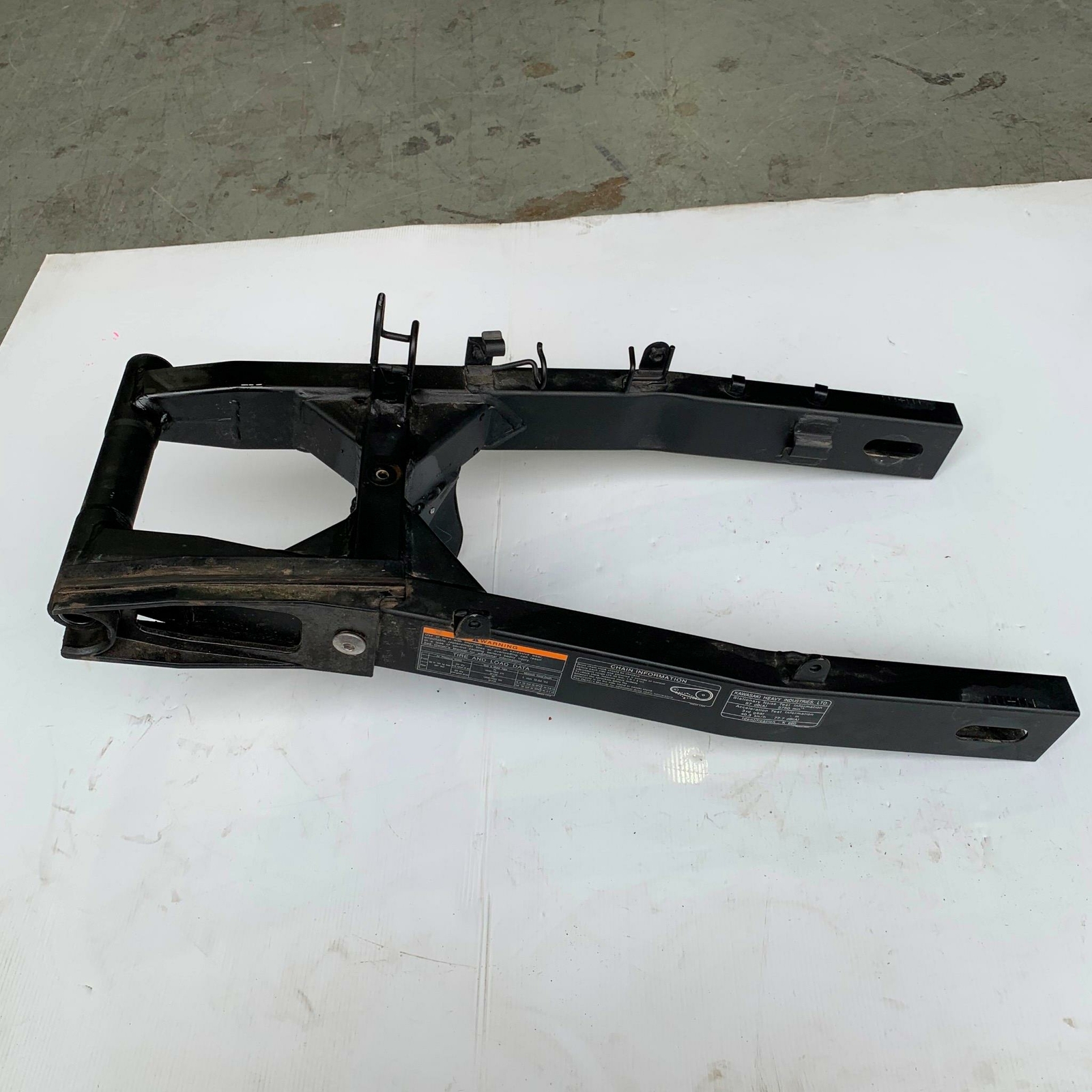 Kawasaki KLE300 300 versys -x 2017 Swingarm swing arm 33001-0684-18R ...