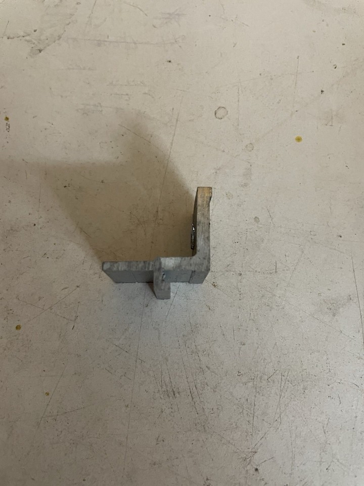 (Pack of 5 Boxes) Unirac Solar Panel Mount Clips | 302000C Bottom Clip ...