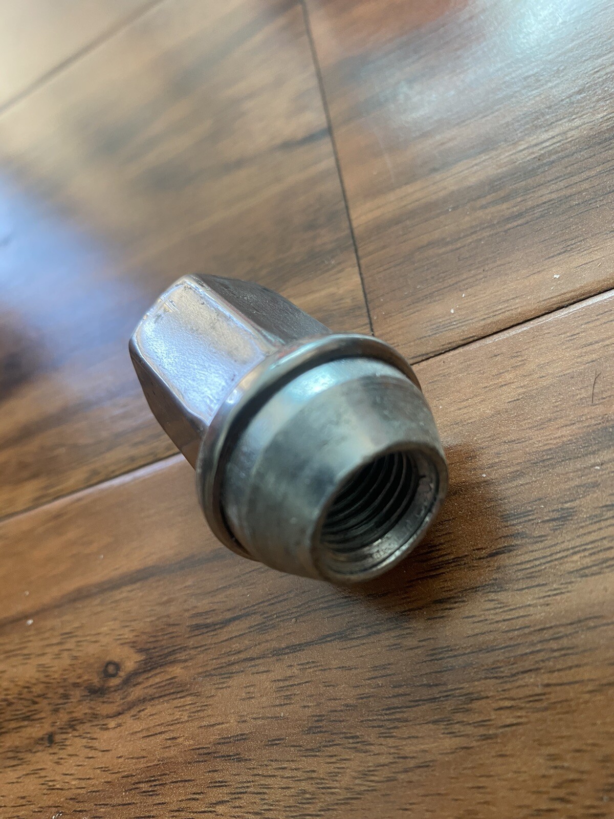 GM 22mm Lugnut 09596070 Tahoe Suburban Silverado Escalade Denali Used ...