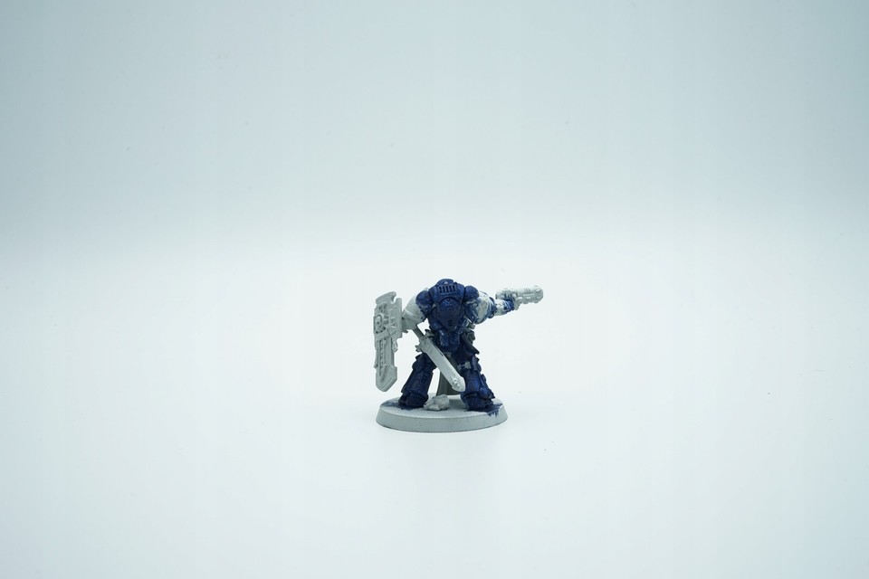 Warhammer 40k Space Marines Primaris Lieutenant with Storm Shield | eBay