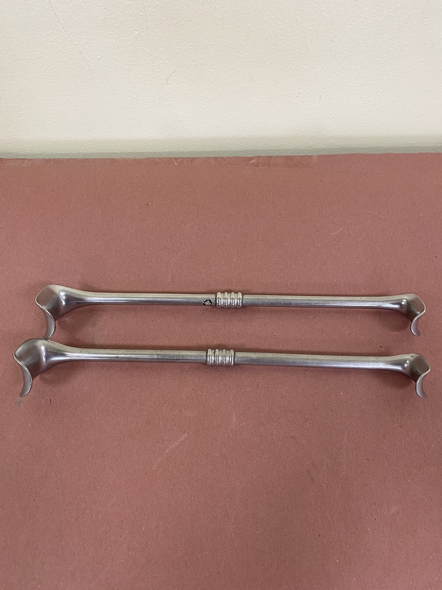 Richardson Eastman Retractor