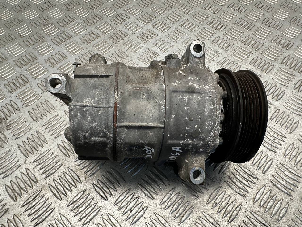 13367373 Air Conditioning Compressor Opel ASTRA K Lim. 5türig 4346602 ...