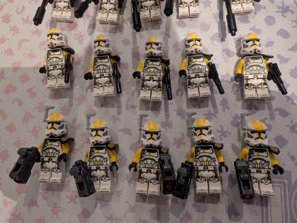 Lego Star Wars 327th Star Corps Clone Trooper Army. | eBay