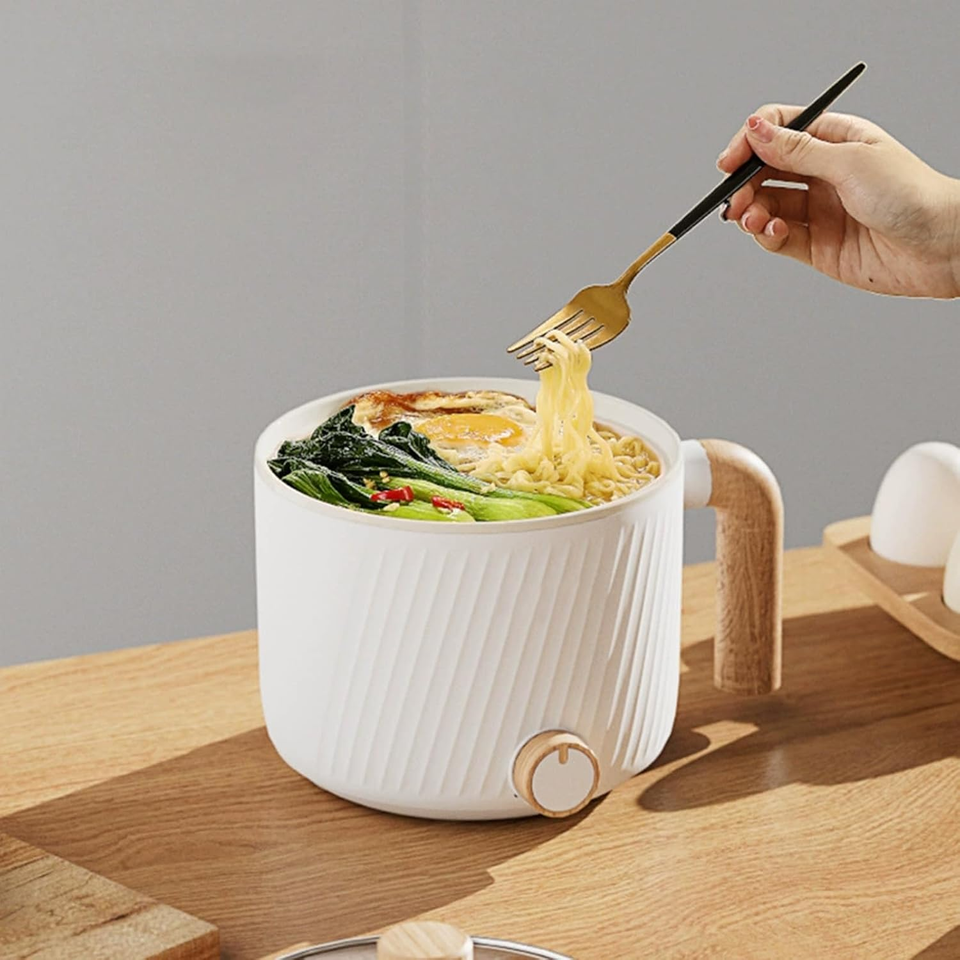 Hot Pot Electric Pot for Cooking Ramen Cooker 1.5L College Dorm Room ...