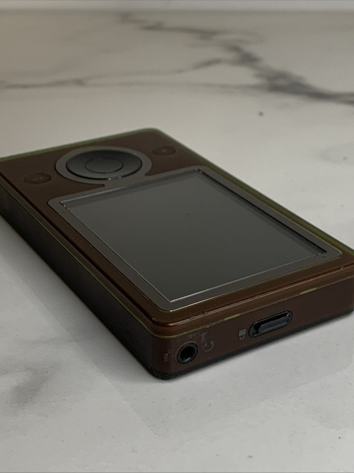 Microsoft Zune Digital Media MP3 Player (1091) 30GB - Brown - | eBay