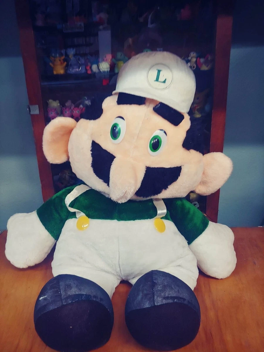 Luigi Feet